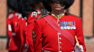 Changing of the Guard: What is it and where did it start? - BBC Newsround
