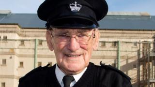 'Dark tourism' reactions at Peterhead Prison Museum researched - BBC News