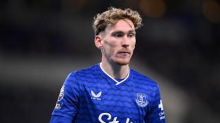 James Garner: Everton midfielder signs new four-and-a-half-year ...