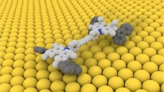 Robot surgeons and artificial life: the promise of tiny machines - BBC News