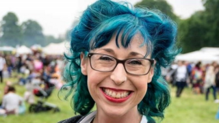 Anorexia: Woman who battled eating disorder is now fitness coach - BBC News