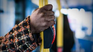 Sheffield blind bus passenger left stranded over pass rules - BBC News