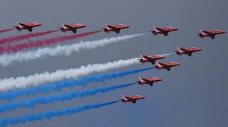 Red Arrows - BBC News