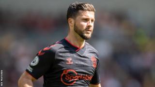 Shane Long: Reading re-sign striker 11 years after first leaving club ...