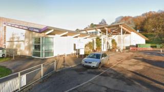 Work to improve Tiverton poolside facilities to start - BBC News