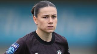 Ffion Morgan: Wales forward to leave Bristol City - BBC Sport