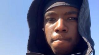 Three men jailed for teenager's fatal stab murder in Leeds - BBC News