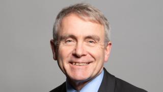 Scarborough and Whitby MP Sir Robert Goodwill to step down - BBC News