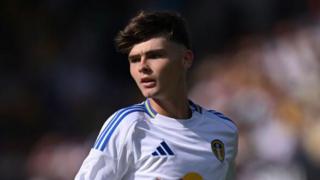 Charlie Crew: Leeds teenager joins Doncaster Rovers on loan - BBC Sport