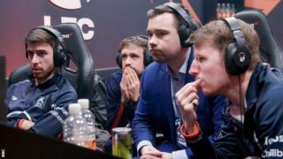 Excel Esports: What is life like inside a professional esports team ...