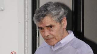 Inquiry into death of serial killer Peter Tobin - BBC News