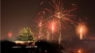 How do fireworks work? - BBC Newsround