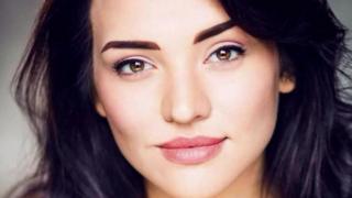 Cautious backing for rise in number of physician associates - BBC News