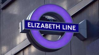 How the Elizabeth Line has changed Reading - BBC News