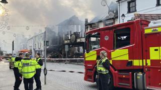 Abergavenny fire: Town centre outbreak forces evacuation of homes - BBC ...