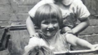 Death on the Farm: Did Griff Thomas really murder his sister? - BBC News