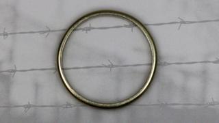 How a ring tells the story of a forgotten secret agent - BBC News