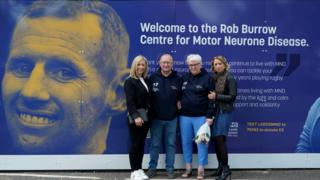 Rob Burrow's wife Lindsey 'incredibly proud' of husband - BBC News