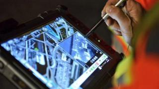 Large fire damages Manchester city centre CWS building - BBC News