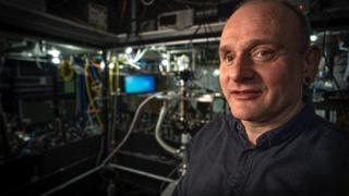 Quantum breakthrough could revolutionise computing - BBC News