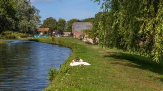 Calbourne Water Mill to close to the public - BBC News