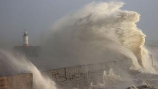 Storm Henk: Flood warnings and travel disruption in UK - BBC Newsround