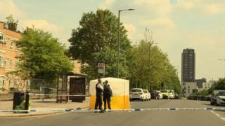 Edgware: Murder arrest over stabbing of woman near bus stop - BBC News