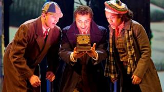 Mystery and magic in RSC's winter show The Box of Delights - BBC News