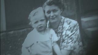 Lifelong search to discover fate of 17 Clark siblings - BBC News