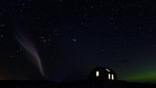 'Mysterious Steve' photo wins astronomy festival contest - BBC News
