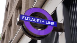 How the Elizabeth Line has changed Reading - BBC News