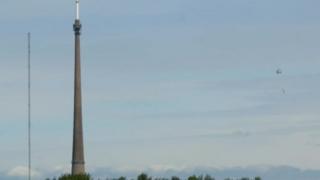 Emley Moor temporary transmitter dismantling work under way - BBC News