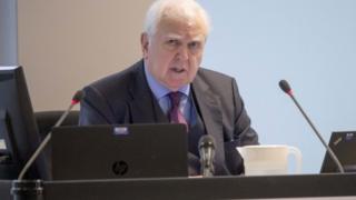 'Litany of avoidable failures' in Edinburgh tram project - BBC News