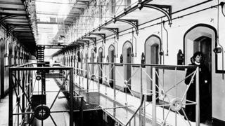 Edith Thompson: The wife who was executed for her lover's crime - BBC News