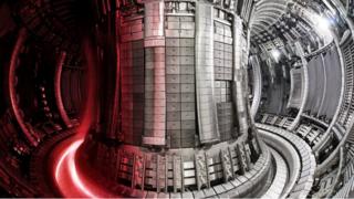 Nuclear fusion: new record brings dream of clean energy closer - BBC News