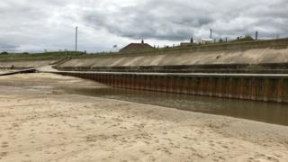 Norfolk sand: Has a colossal experiment worked? - BBC News