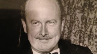 How Alan Pegler saved Flying Scotsman for the nation - BBC News
