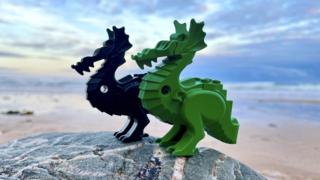 The lost Lego still washing up after 28 years - BBC News