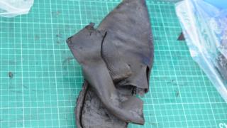 HMS Invincible shipwreck's latest artefacts revealed - BBC News