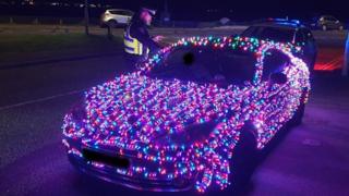 No lights switch-on show but Worcester's Xmas events continue - BBC News