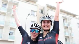 GB's Unwin and Holl win World Para-cycling silver - BBC Sport