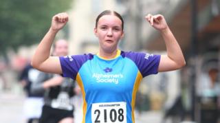 Record entries for Worcester City Run 10 year anniversary - BBC News