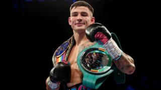 Maidstone boxer Sam Noakes aiming for World Champion status - BBC News