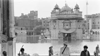 Sikh families still suffering 40 years after Golden Temple raid - BBC News