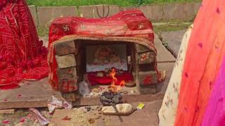 Sati: Why India widow-burning case is back in news after 37 years - BBC ...