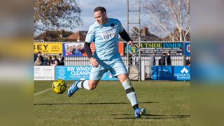 Celebrity football match in Bognor raises funds for charity - BBC News