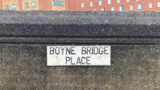 Boyne Bridge: Road to close for a year for demolition - BBC News