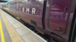 Rail services delayed by broken-down trains and points failure - BBC News