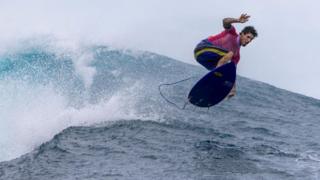 Olympics 2024: Is this gravity-defying surfing image the photo of the ...