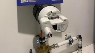 Yorkshire Water swap 1.3 million water meters for smart meters - BBC News